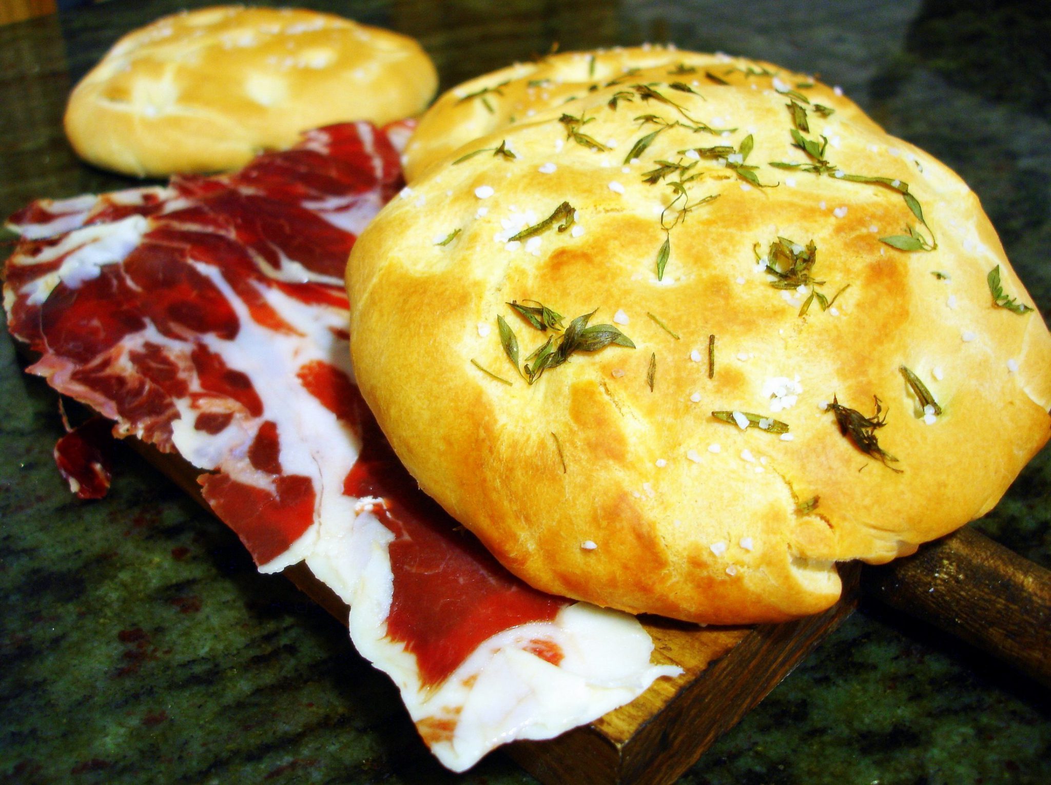 Receta de Focaccia italiana con jamón ibérico