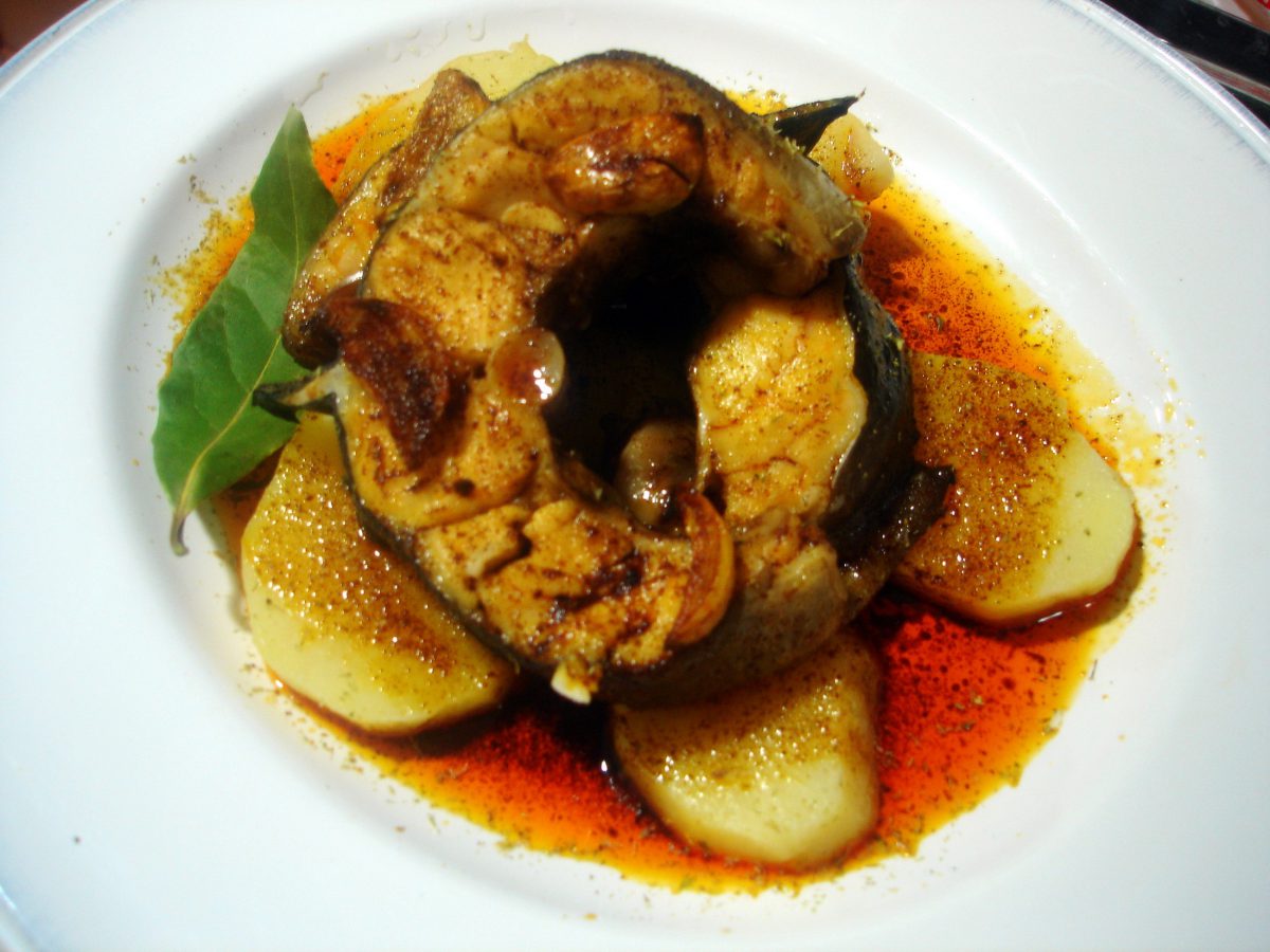 Congrio al ajo arriero, una receta tradicional de Castilla la Vieja