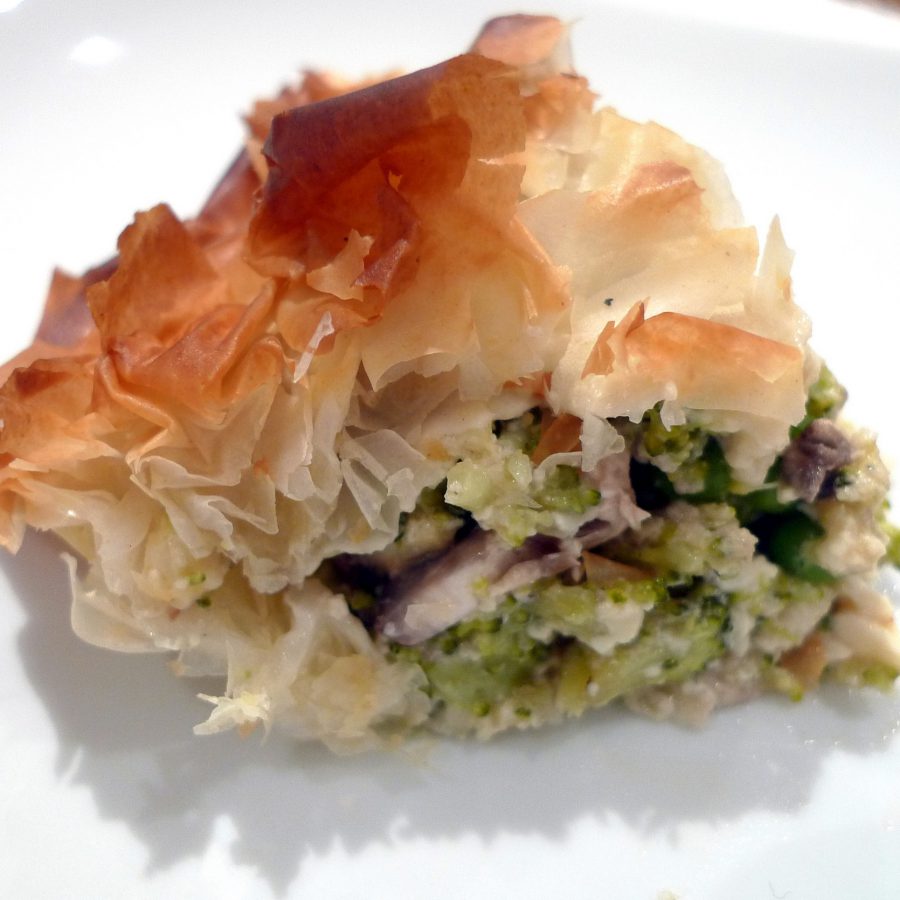 Pastel de verduras en pasta filo, un apetitoso entrante