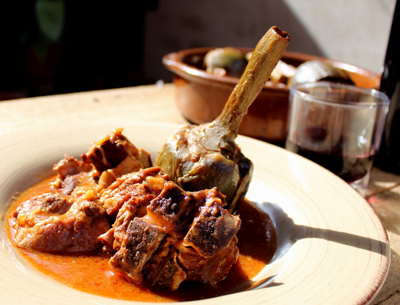 Receta de Cordero con alcachofas, tradicional y deliciosa